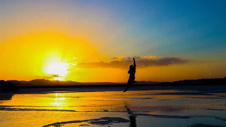 Dasht-e Kavir: The Mysteries of Iran's Great Salt Desert Unveiled