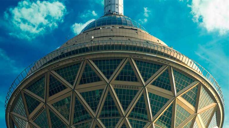 Milad Tower: Tehran's Iconic Landmark | parsi tours